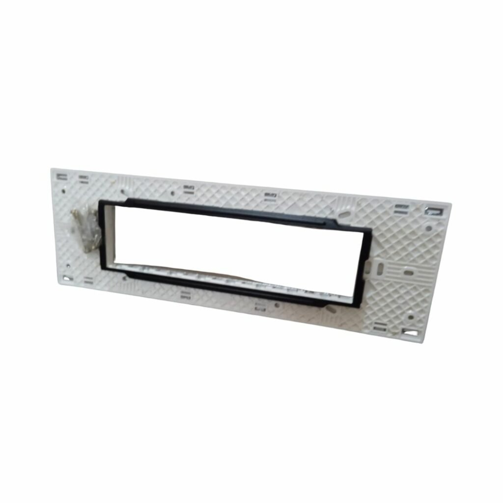 Lisha 8 Module Cover Plate. - Fuses and contactors